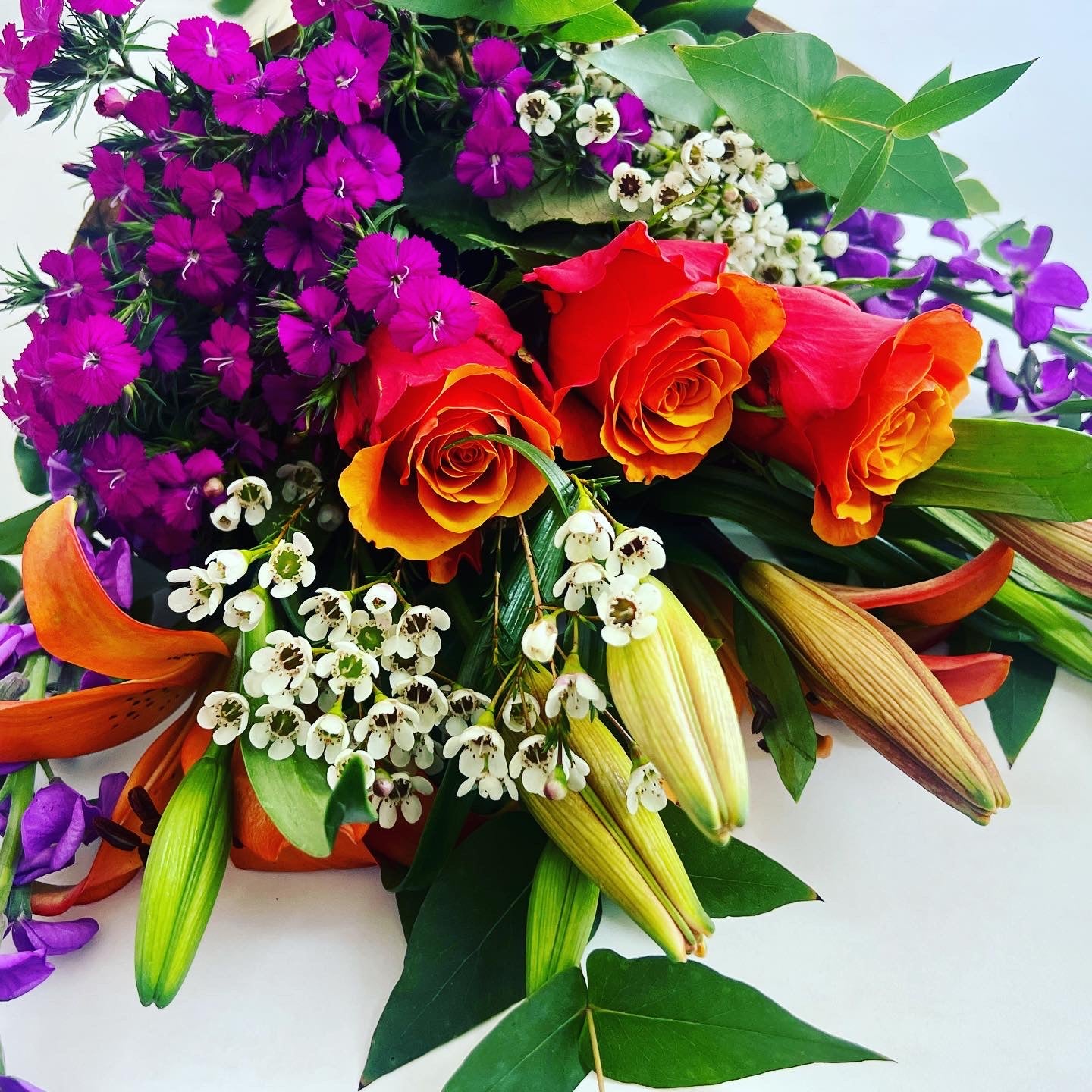 Just Because Blooms – THE BLOOM STUDIO